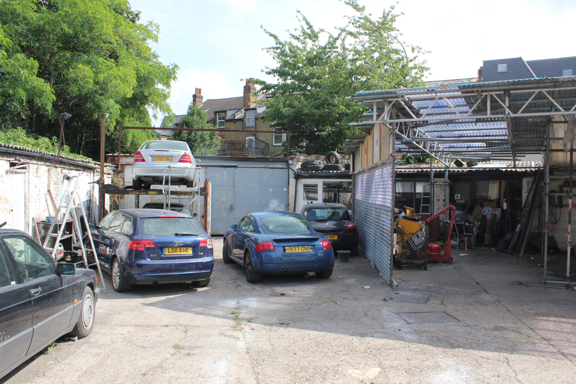 FOR SALE: 95a Mitcham Lane, Streatham, London SW16 6LY – Freehold ...